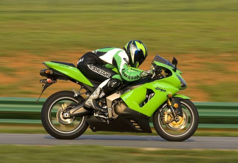 Kawasaki Ninja ZX-6R 636 (1st gen, 2003-2007) Maintenance